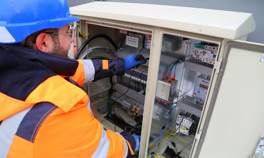 Low Voltage & Instrumentation Engineering | Beyond Electrical Engineering (BEE)